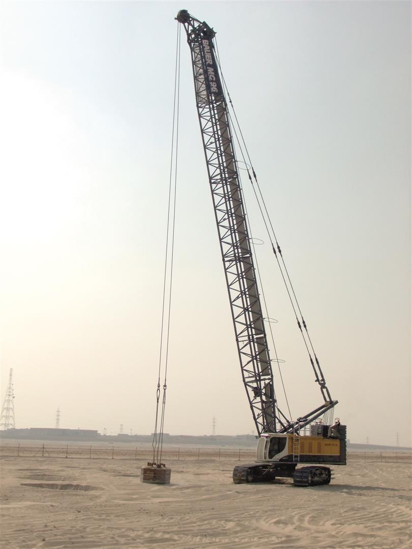 State-of-the-art Bauer Technology deployed in the Persian Gulf - Pile ...