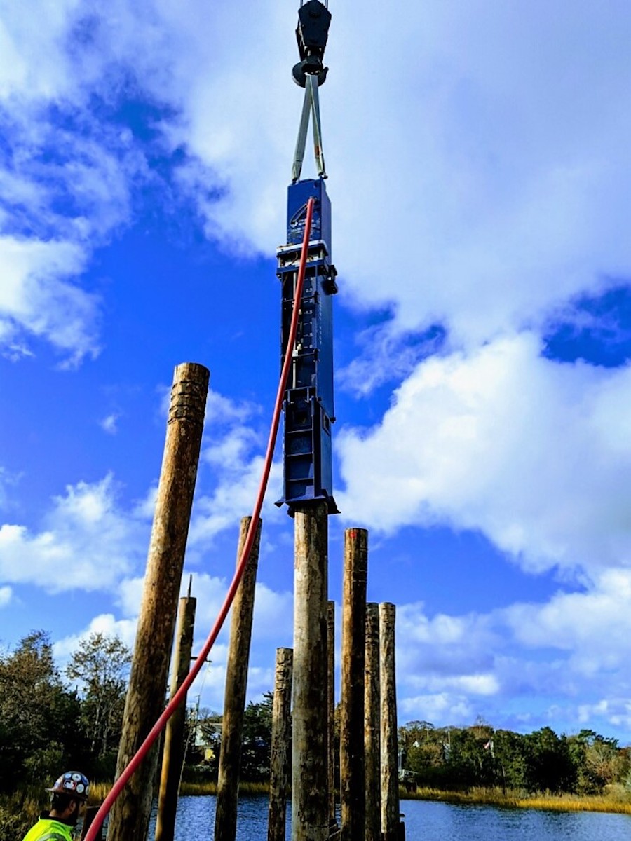 2021 Buyer's Guide: Impact Hammers and Vibratory Drivers - Pile Buck ...